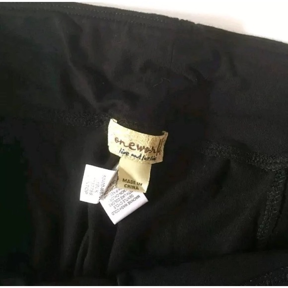 ONE WORLD | Pants & Jumpsuits | One World Black Cropped Stretch Legging ...